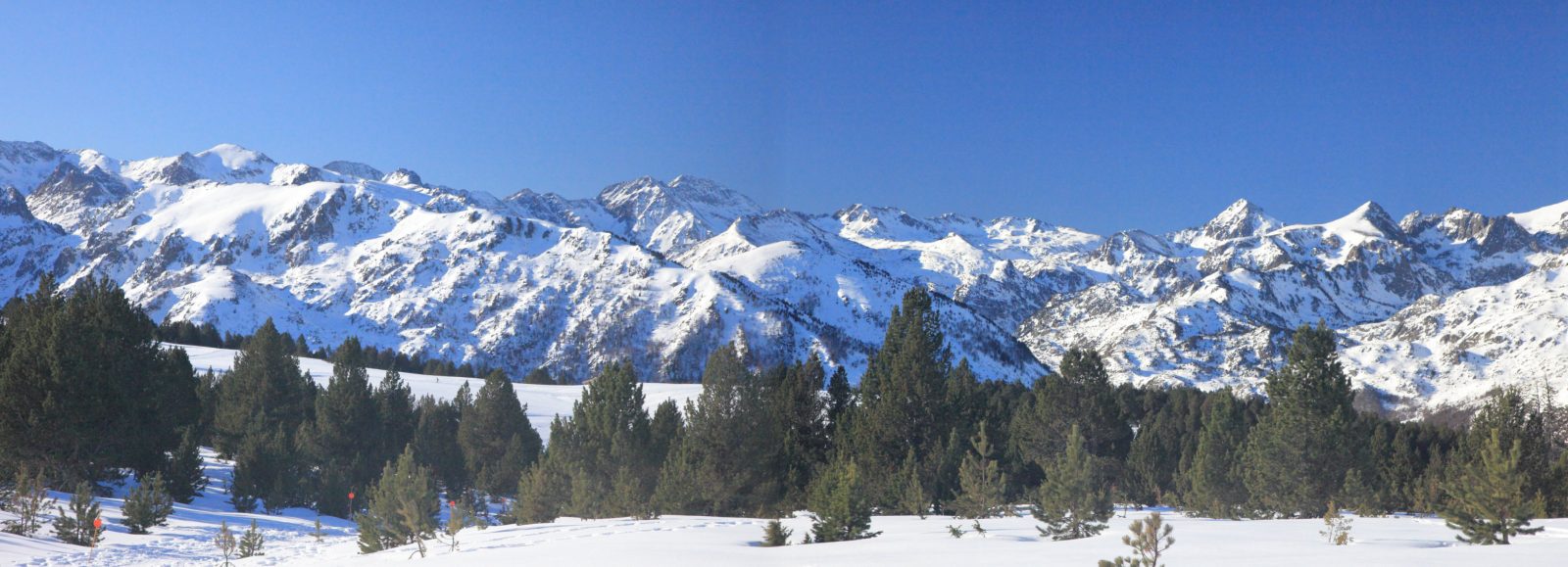 Au pied du plateau de Beille, découvrir Les Cabannes et sa région